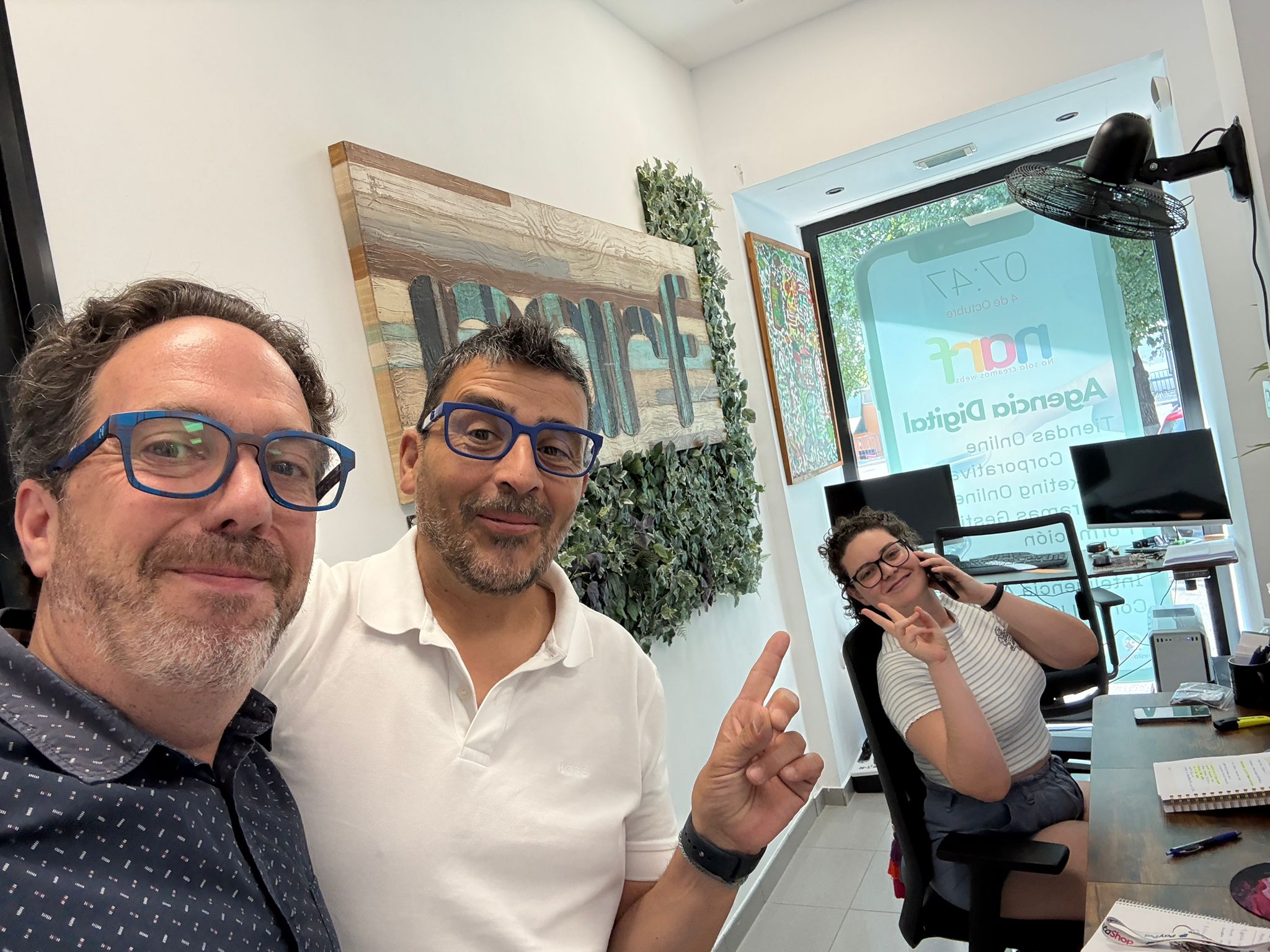 Visita del CEO de AICOR a Narf: innovación en Écija